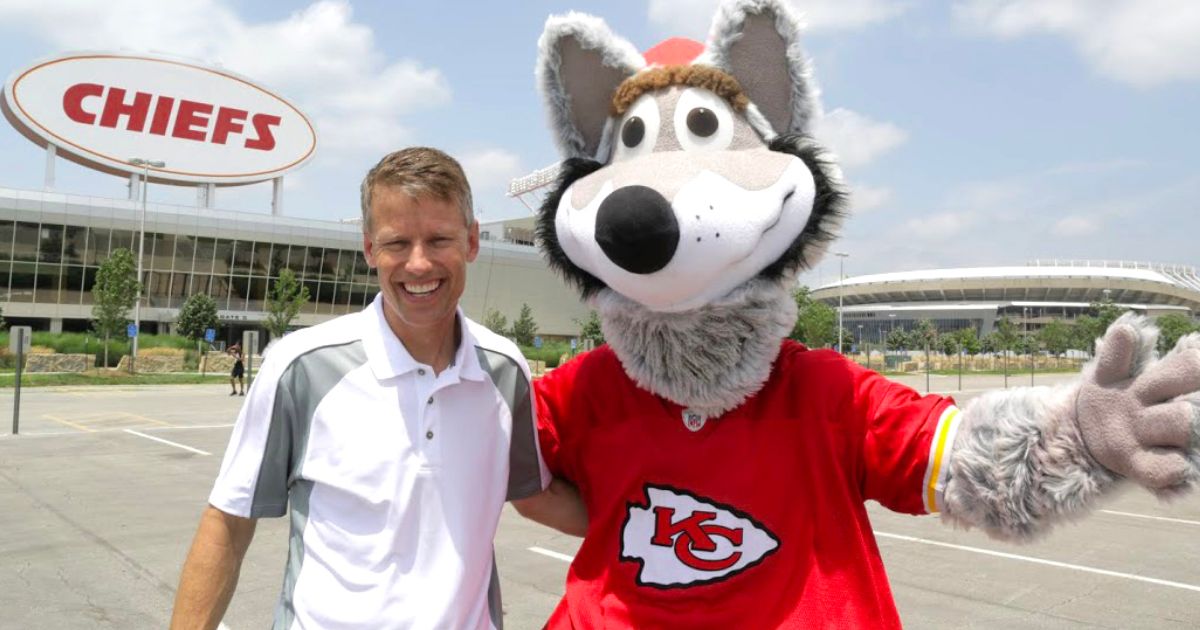 Kansas City Chiefs Mascot Dan Meers: His Life on the Road to the Super ...